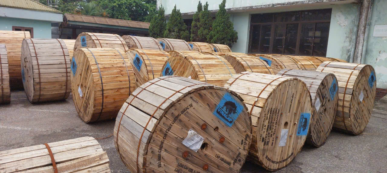 Cáp quang ADSS khoảng vượt KV100, KV200, KV300...KV900 ( bảng giá 2024 ...